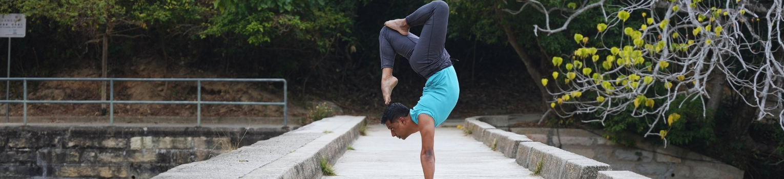 1000+ On-Demand Yoga Videos: Expert Guidance - Yogi.live